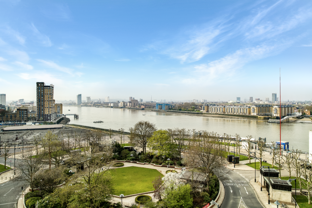 The Building - One Westferry Circus